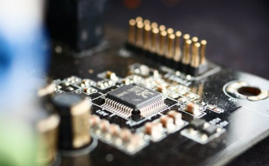 What is Rogers PCB board? What's the difference?